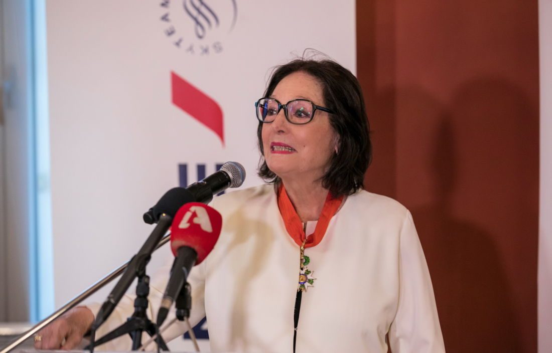 Η ΝΑΝΑ ΜΟΥΣΧΟΥΡΗ ΠΑΡΑΣΗΜΟΦΟΡΗΘΗΚΕ ΑΠΟ ΤΗΝ ΓΑΛΛΙΚΗ ΔΗΜΟΚΡΑΤΙΑ | ΔΡΟΜΟΣ ...
