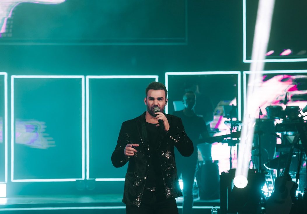 ΕΝΑΣΤΡΟΝ: ΦΑΝΤΑΣΜΑΓΟΡΙΚΗ ΚΑΙ SOLD OUT ΠΡΕΜΙΕΡΑ ΓΙΑ ΤΟΝ ΓΙΩΡΓΟ ΣΑΜΠΑΝΗ ...
