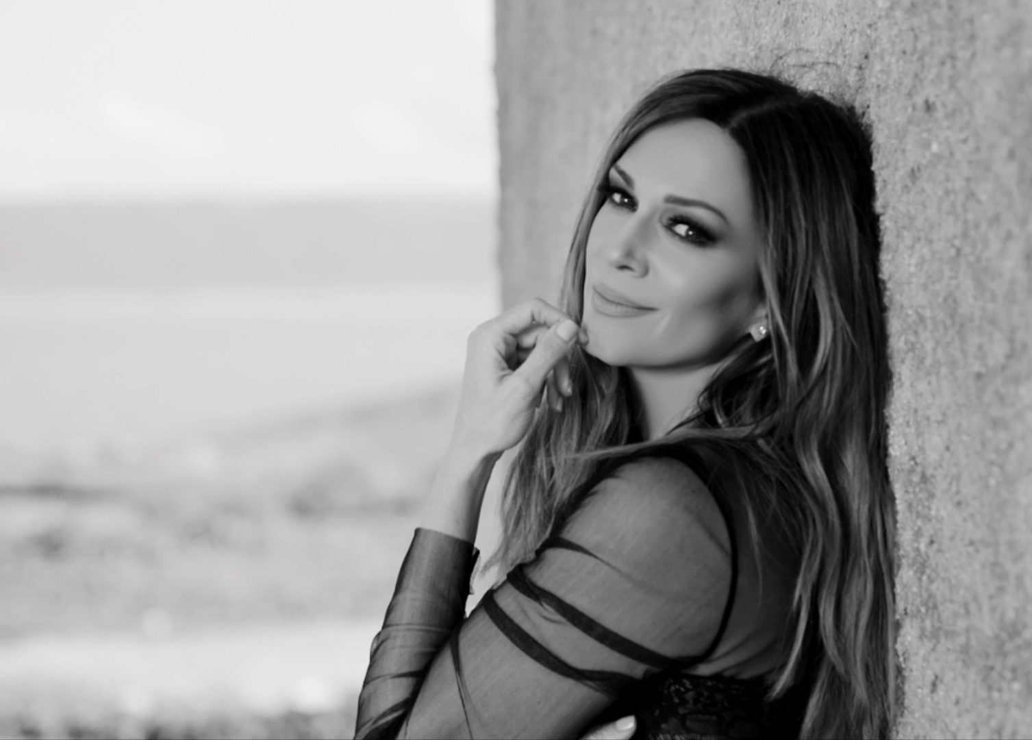 «ΝΑ ΤΗΝ ΑΓΑΠΑΣ»: ΝΕΟ ΤΡΑΓΟΥΔΙ & VIDEO CLIP ΓΙΑ ΤΗΝ ΕΛΛΗ ΚΟΚΚΙΝΟΥ ...